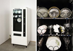 Breaking Up: Vending Machine Encourages Public Smashing | Gadgets ...