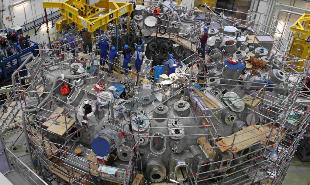 World’s Largest Nuclear Fusion Reactor is Coming Online | Gadgets ...