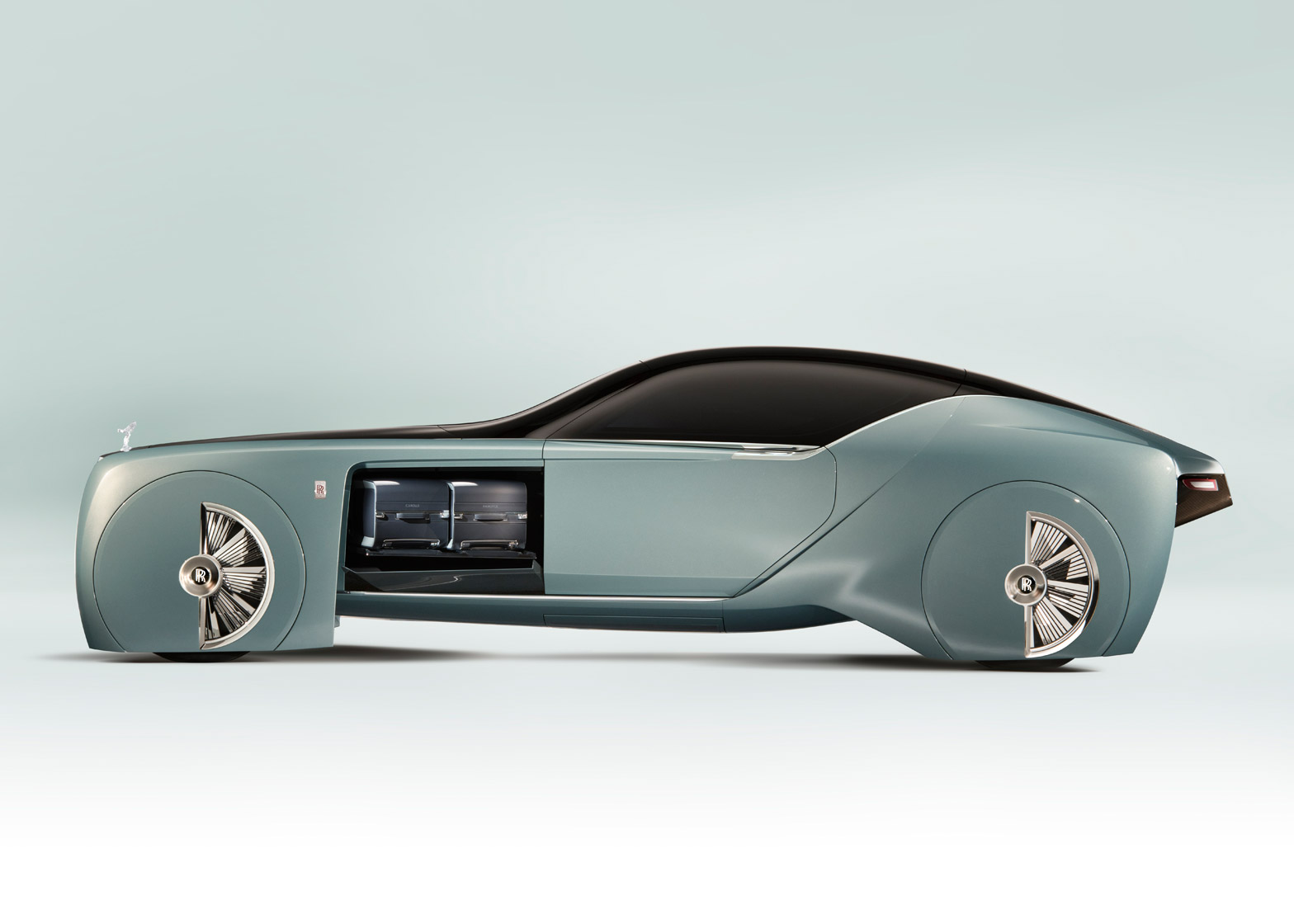 Royce Rolls Out Luxury Autonomous Car for VIP Transport | Gadgets ...
