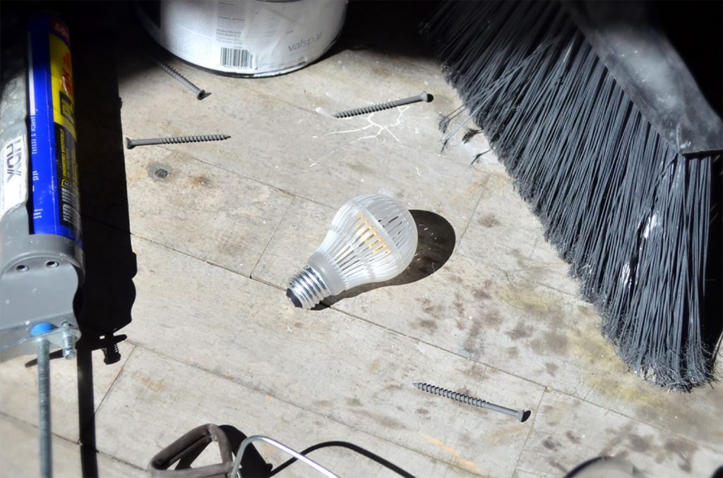 Durabulb: ‘Unbreakable’ LED Survives 100-Foot Fall & More | Gadgets ...