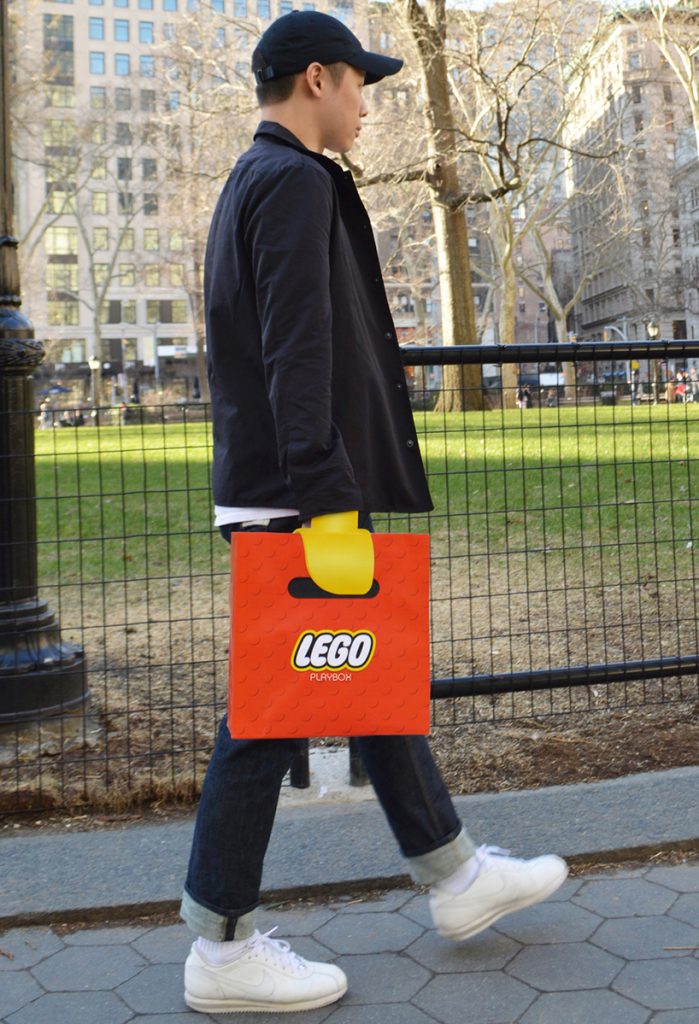 LEGO Geek Shopping Bag Turns Hands into Figurine Claws | Gadgets ... LEGO Geek Shopping Bag Turns Hands into Figurine Claws | Gadgets ...