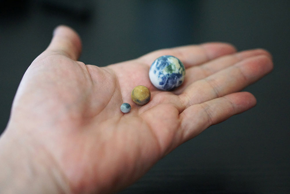 Micro-Planets: 3D-Printed Cosmos Collections for Desktops | Gadgets ...